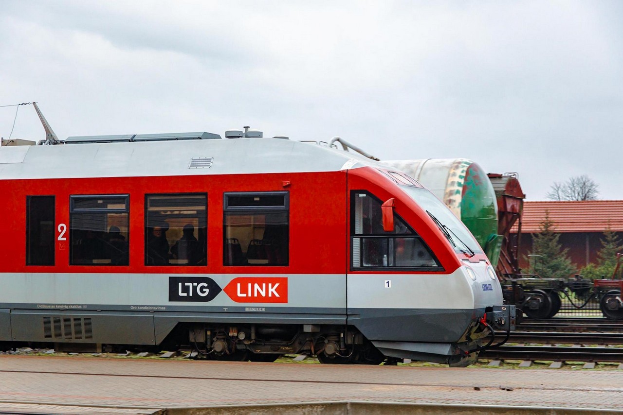 „LTG Link“ mokytojų pigiau nebeveža, bet su ministerija dėl to tariamasi