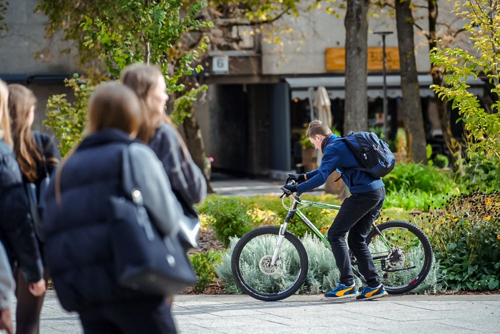 ORAI: ciklonas atneša lietų ir vėją